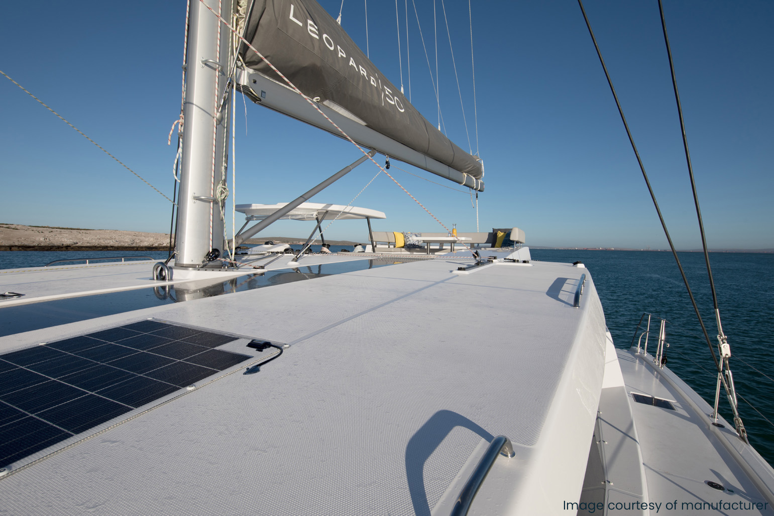 Whitsundays Luxury Leopard 50 Catamaran – SeaDream Charters