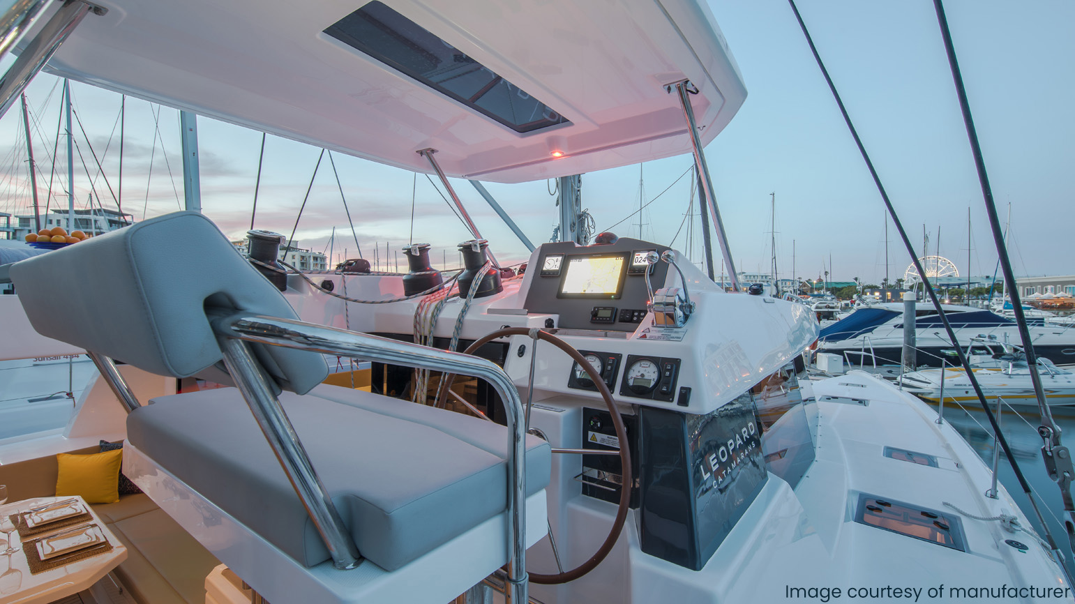 Whitsundays Luxury Leopard 50 Catamaran – SeaDream Charters